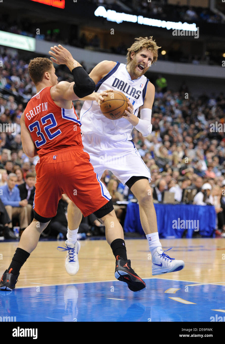 Dallas mavericks los angeles clippers hi-res stock photography and ...