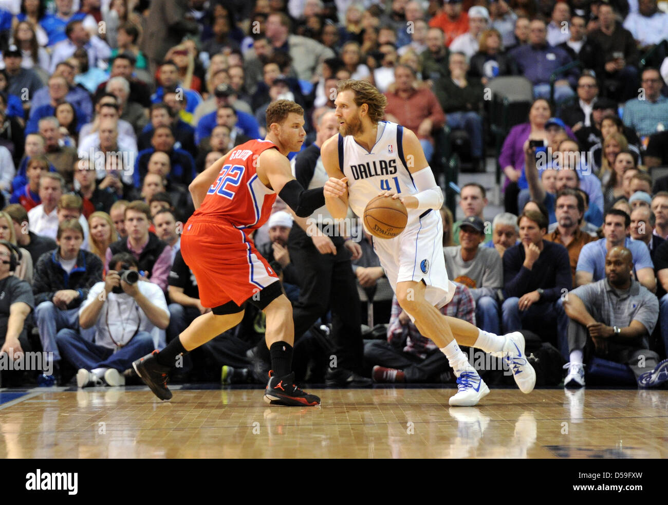 Dallas, Texas, USA. 25th March 2013. Dallas Mavericks power forward ...