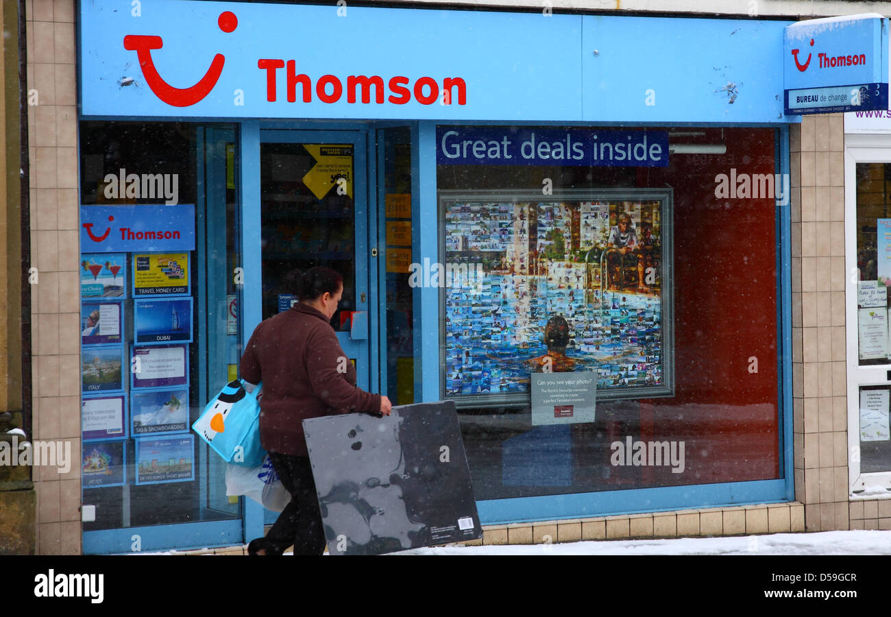 Thomson shop on the high street Stock Photo - Alamy