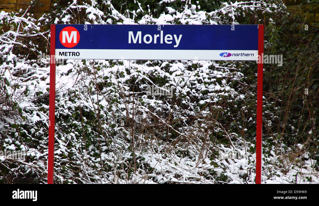 Morley Railway Station Sign, Leeds Stock Photo - Alamy