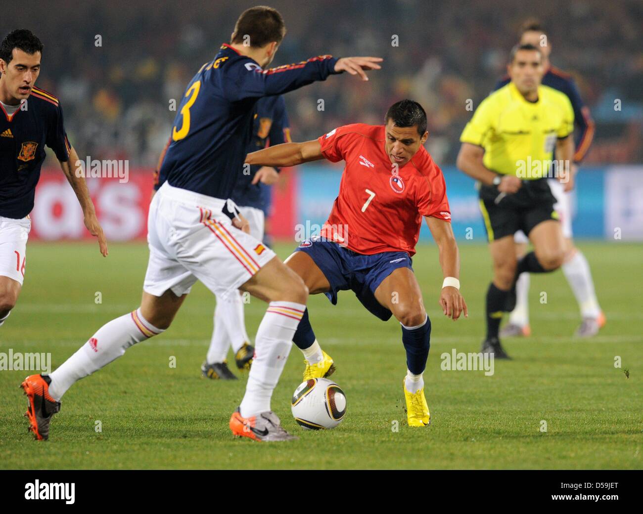 Pique 2010 fifa world cup hi-res stock photography and images - Alamy