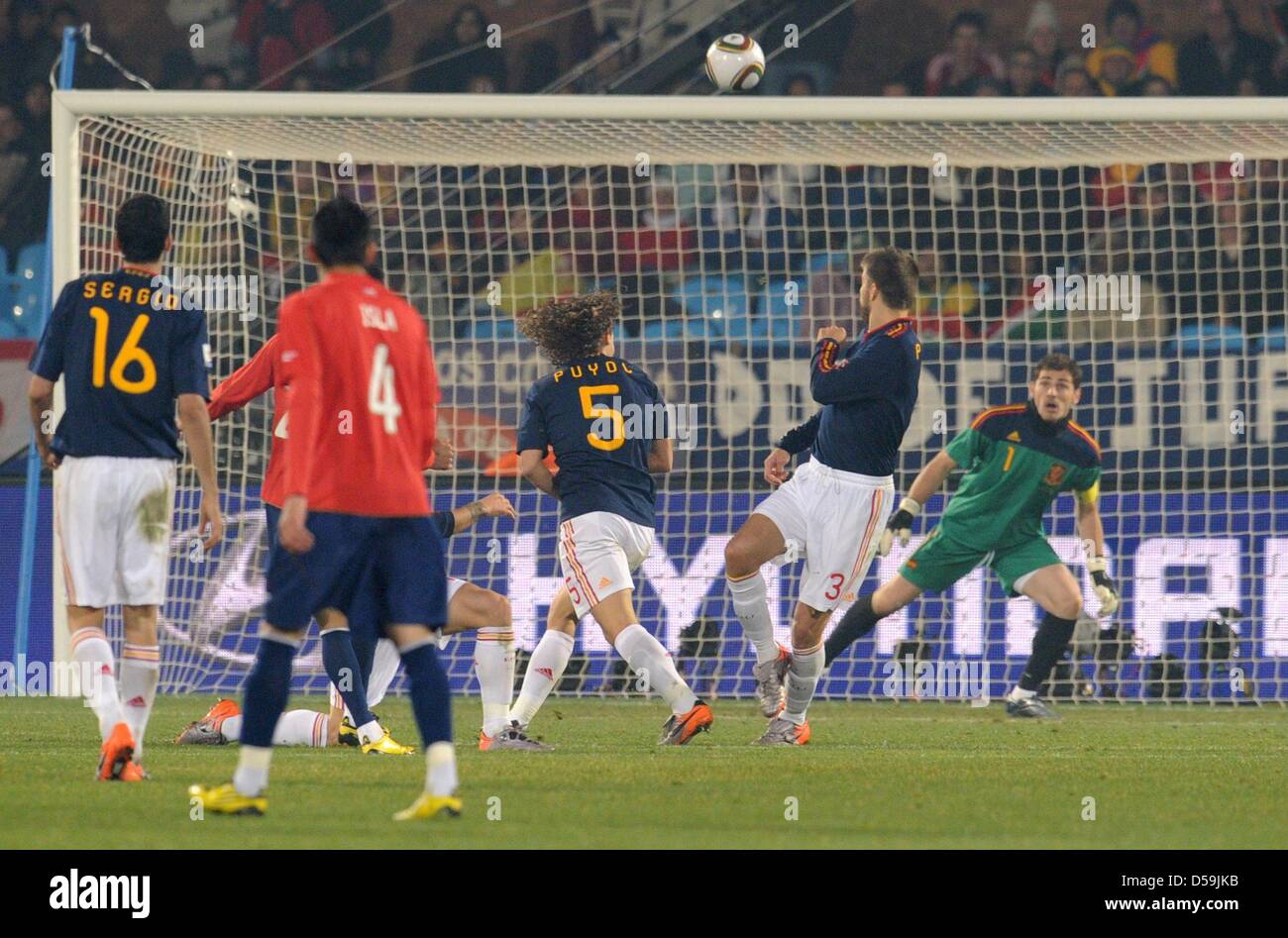 Pique 2010 fifa world cup hi-res stock photography and images - Alamy