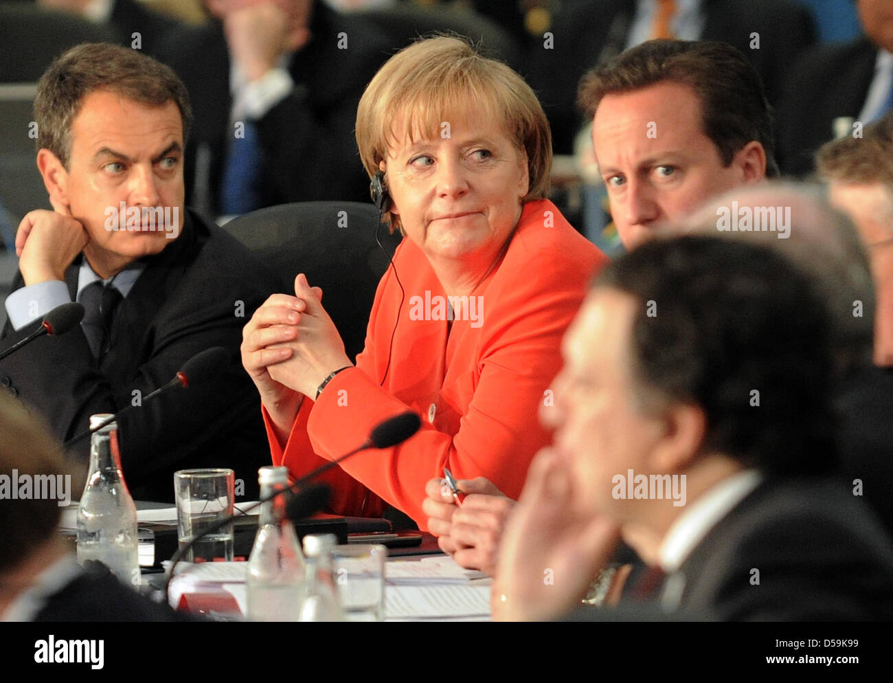 The Spanish Prime Minister Jose Luis Rodriguez (L-R), the Chancellor of ...