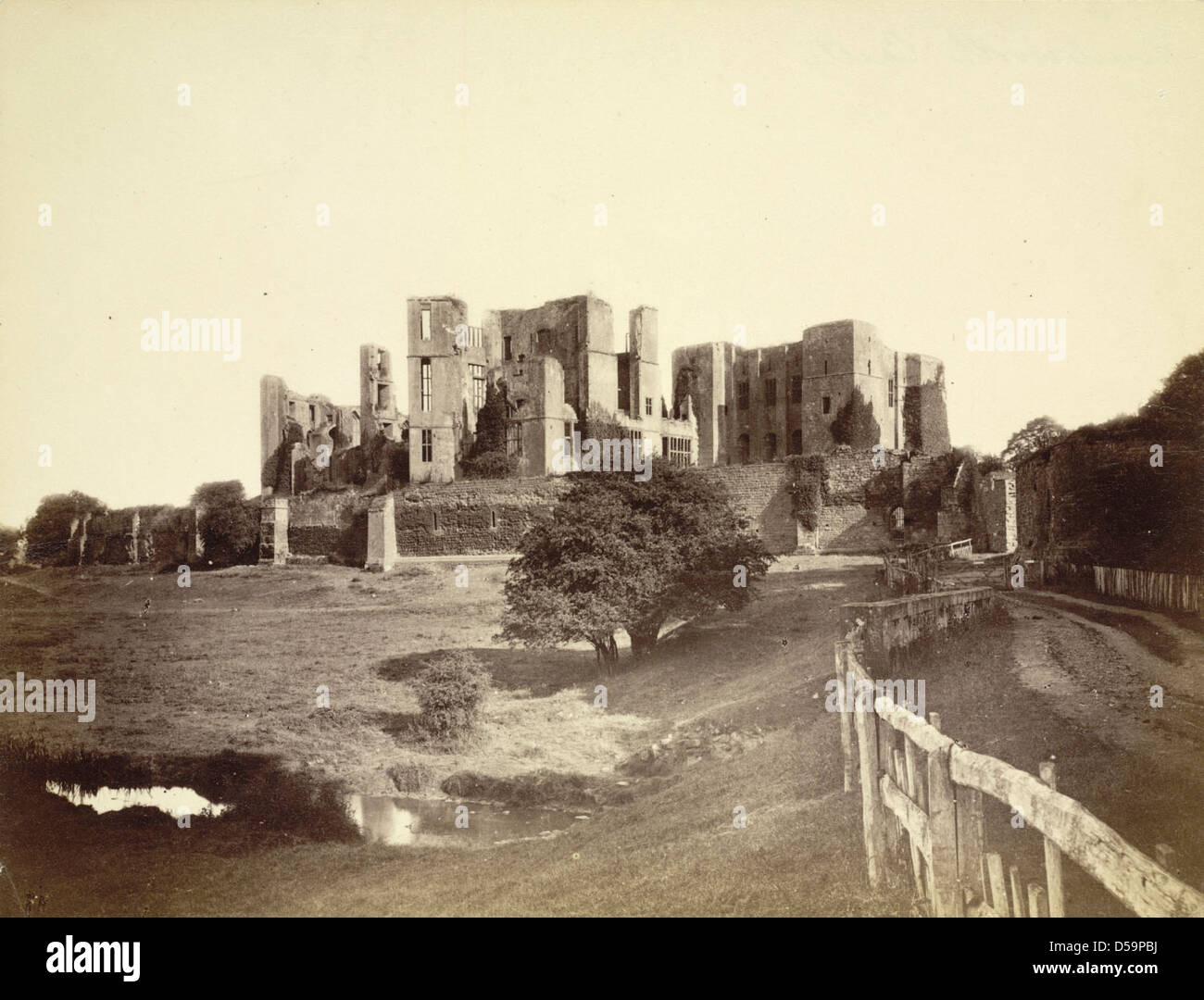Historic kenilworth hi-res stock photography and images - Alamy