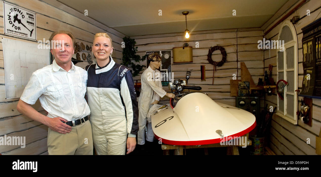 Initiator of the exhibition and racer Olaf Koenig and his daughter ...