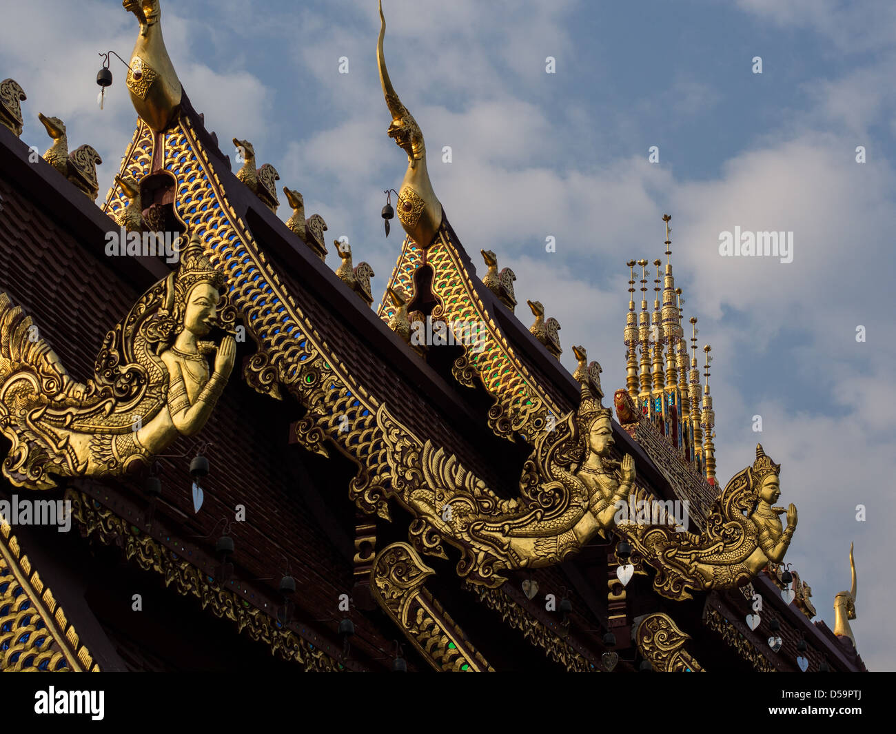 Ornate designed Thai roof at Wat Pra Sing, Chiang Rai, Thailand Stock ...