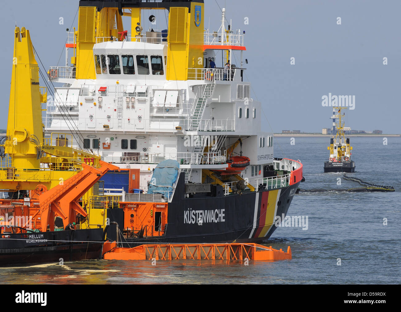 Multi-purpose ships 'Mellum' and 'Rüstersiel' is one of the vessels ...