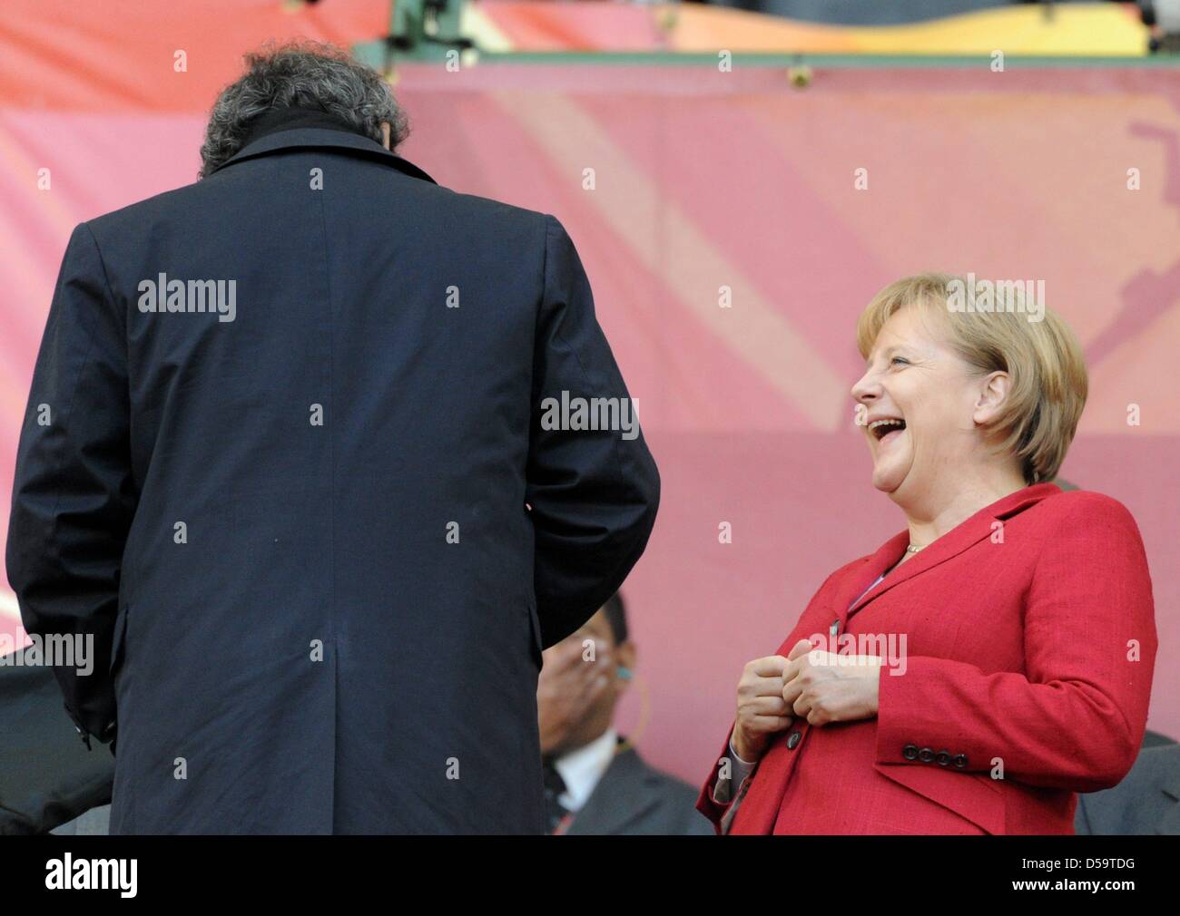 Laughing german chancellor angela merkel hi-res stock photography and ...