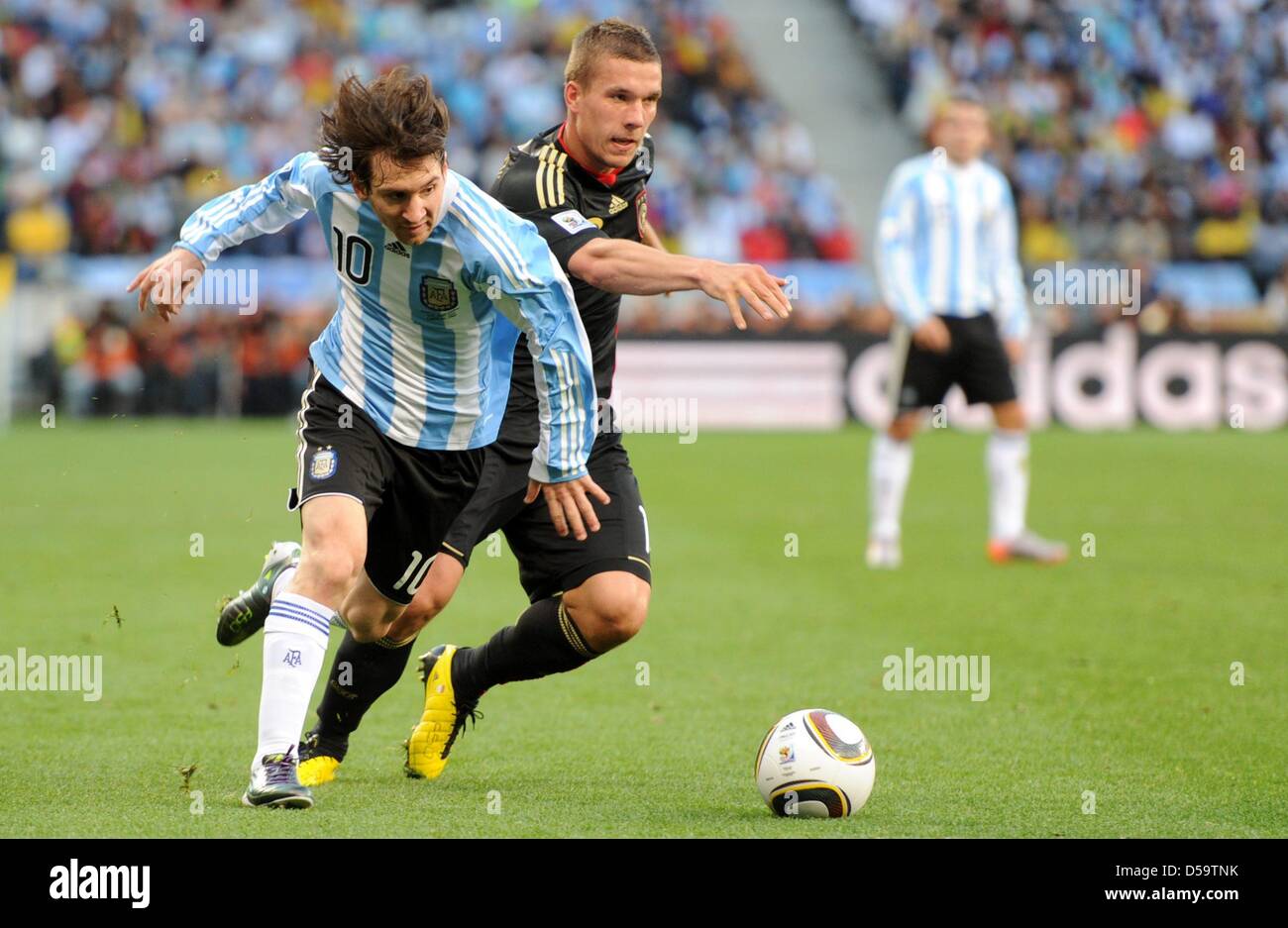 Lionel messi argentina germany green hi-res stock photography and ...