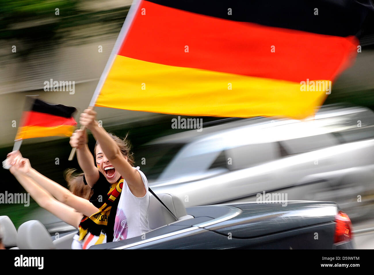 Fans celebrate the victory of the German national soccer team against ...