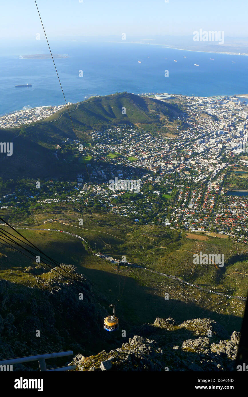 Table mountain and cape town south africa hi-res stock photography and ...