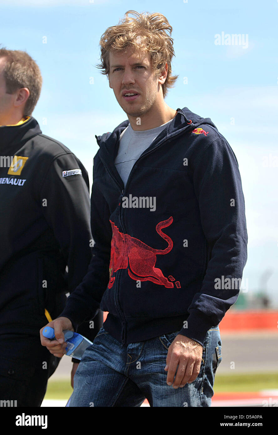 The German Formula One race driver Sebastian Vettel (R) from the team ...