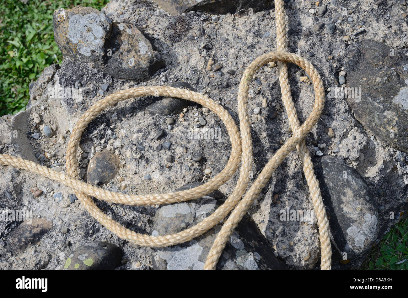 Close-up of the woven hemp rope Stock Photo - Alamy