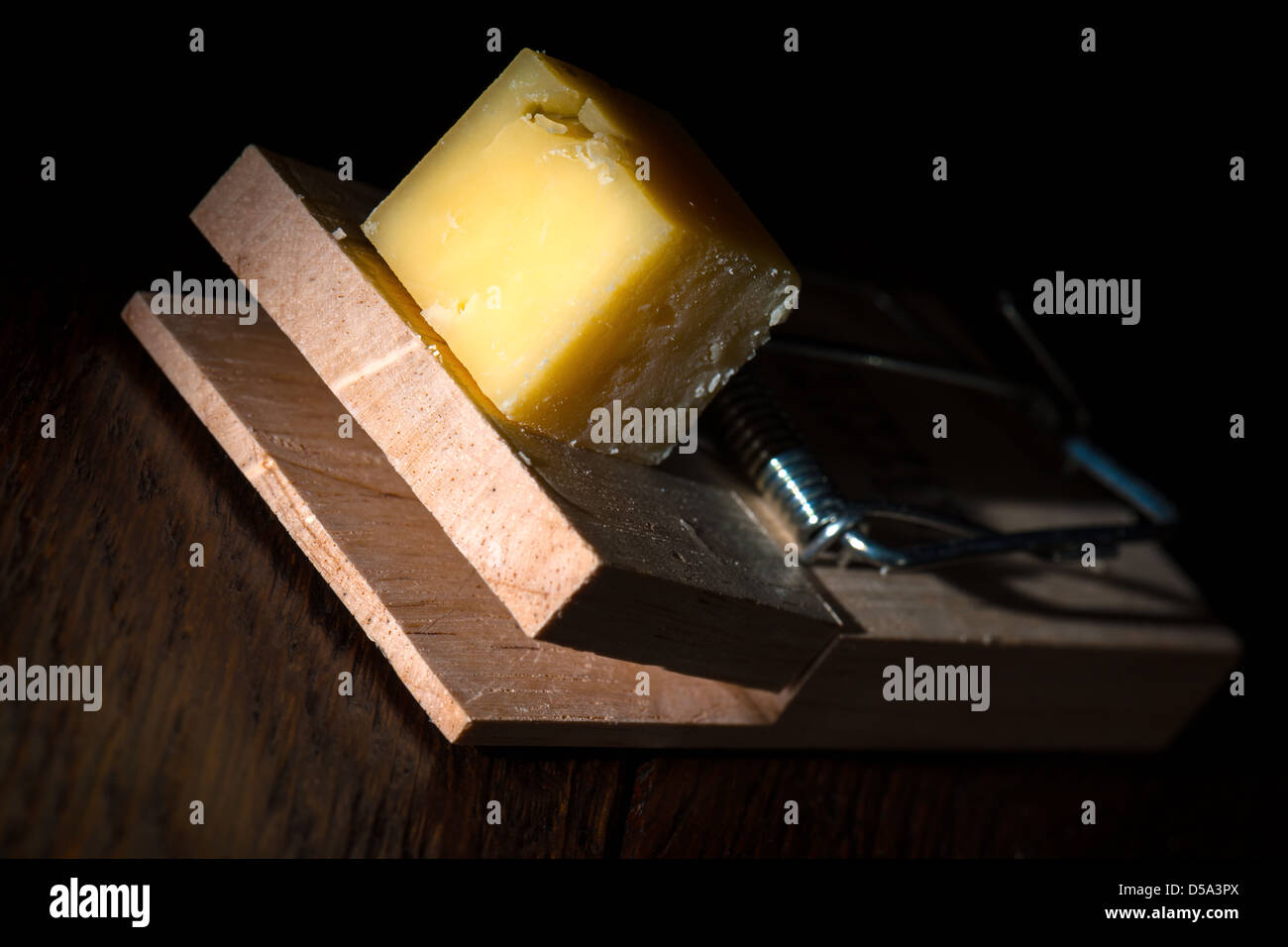Mouse cheese trap hi-res stock photography and images - Alamy