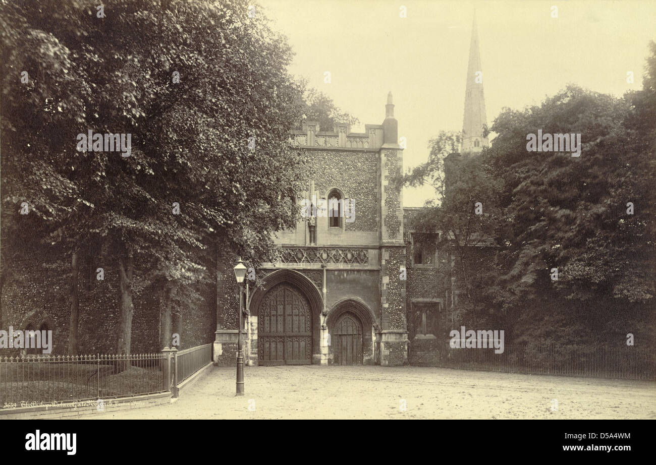 Norwich gates hi-res stock photography and images - Alamy
