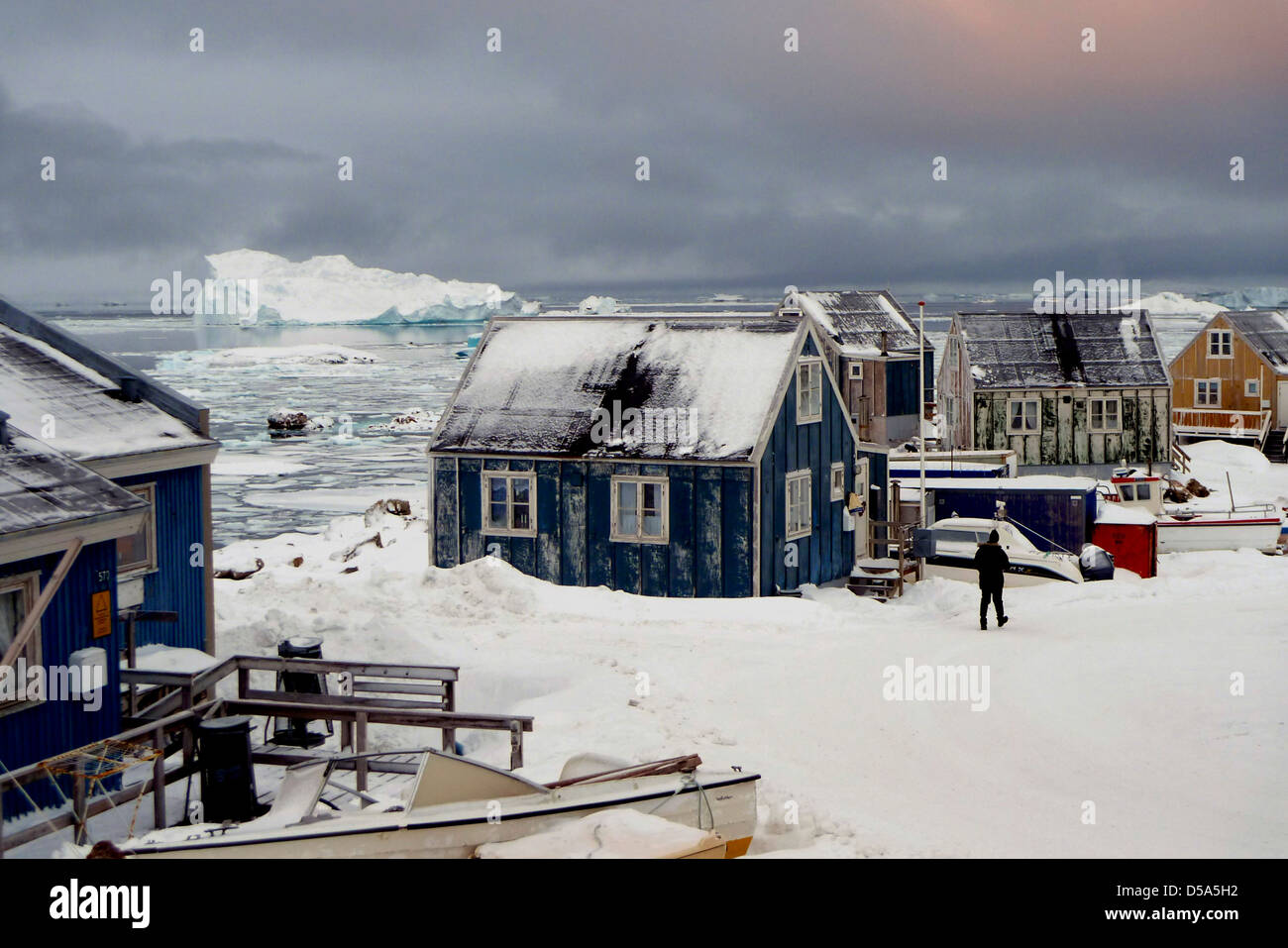 Greenland, iceberg, village hi-res stock photography and images - Alamy