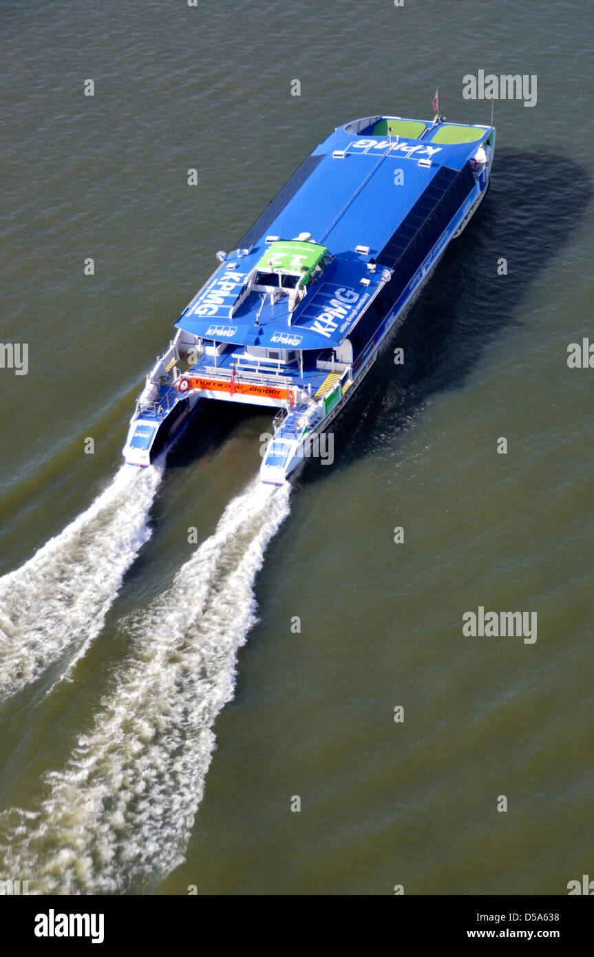 High speed thames clipper hi-res stock photography and images - Alamy