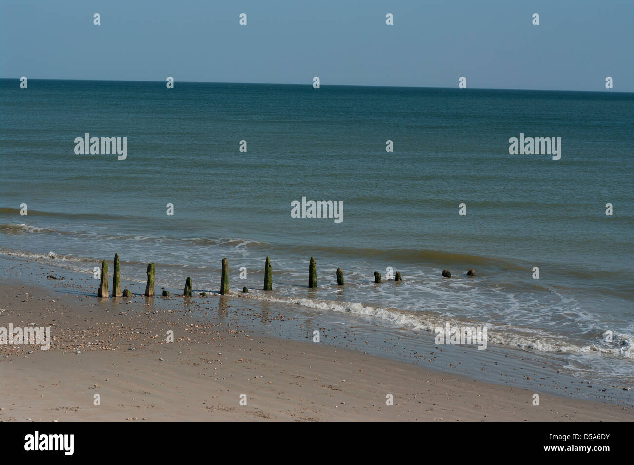 Worn down groyne on shorham beach Stock Photo - Alamy