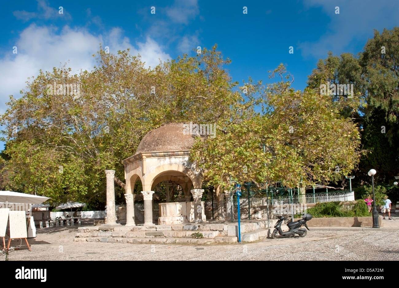 The tree under which Hippocrates is alleged to have taught in Kos Town ...