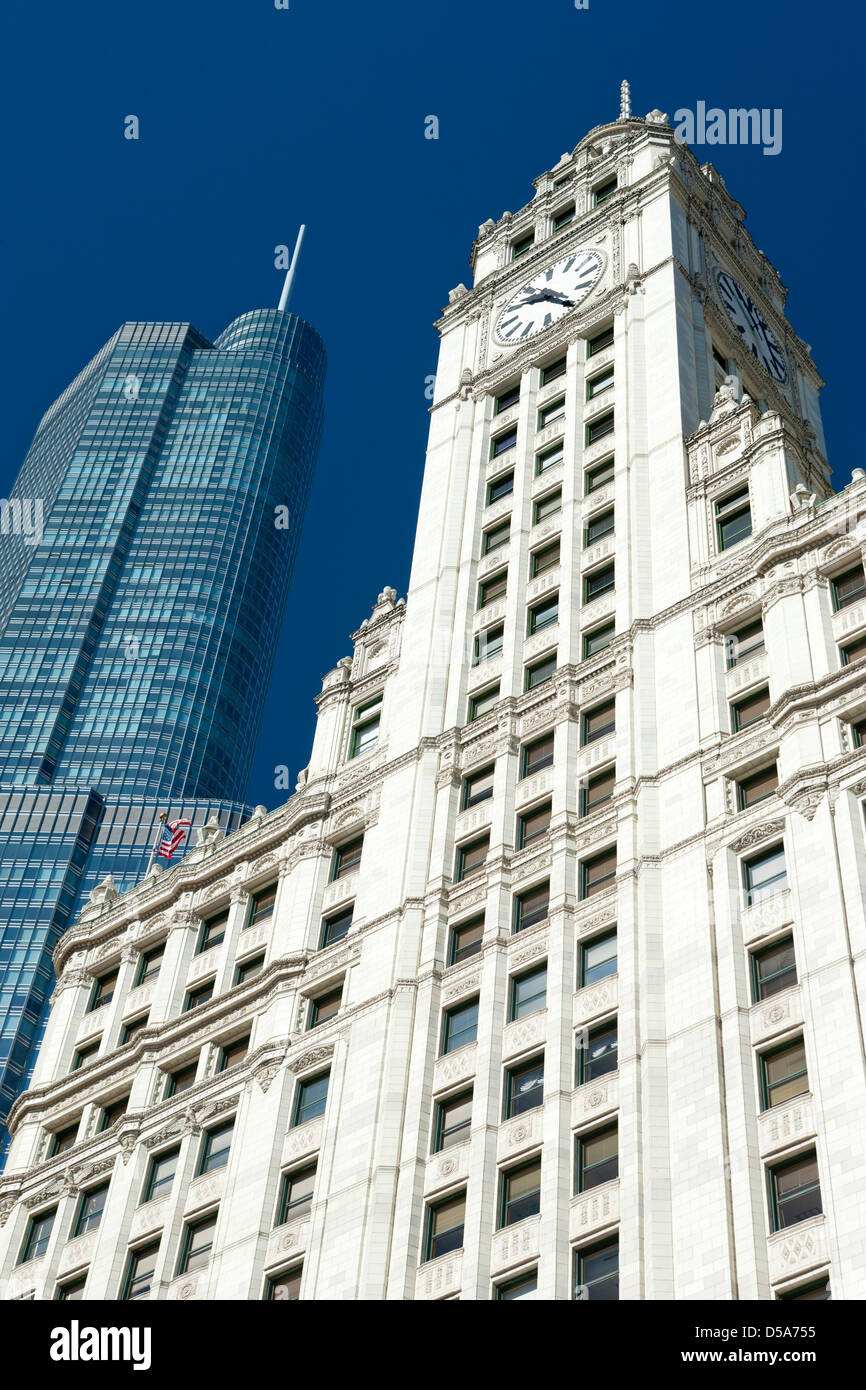 TRUMP TOWER (©SKIDMORE OWINGS MERRILL 2009) WRIGLEY BUILDING (©GAP&W ...