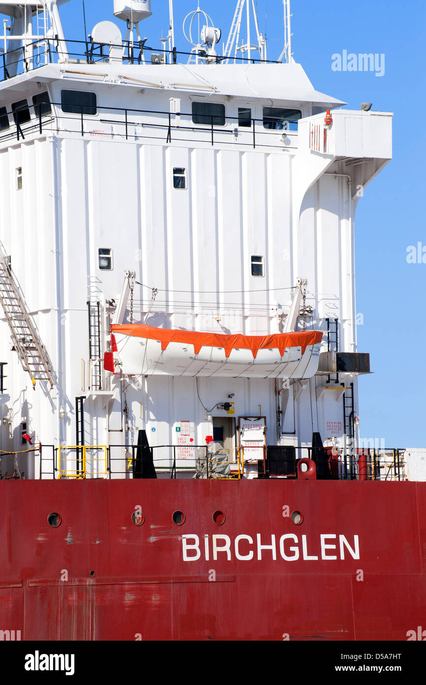 Cargo ship Birchglen, anchored in the port of Montreal Stock Photo - Alamy