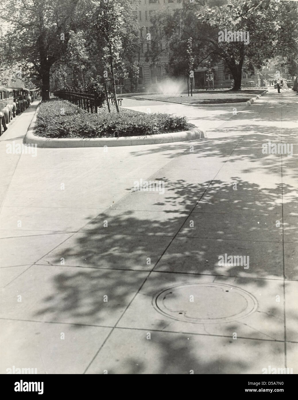 Parks sidewalks street hi-res stock photography and images - Alamy