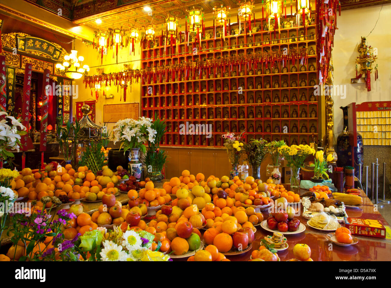 Chua Ba Thien Hau Temple, Chinatown, downtown Los Angeles, California ...