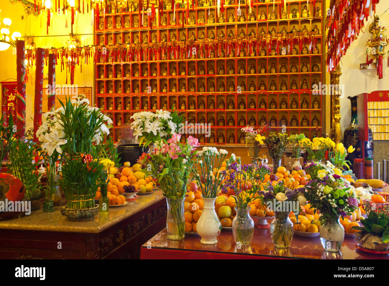 Chua Ba Thien Hau Temple, Chinatown, downtown Los Angeles, California ...