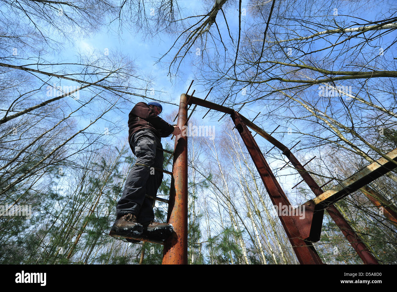 Geocache geo cache geocaching hi-res stock photography and images - Alamy