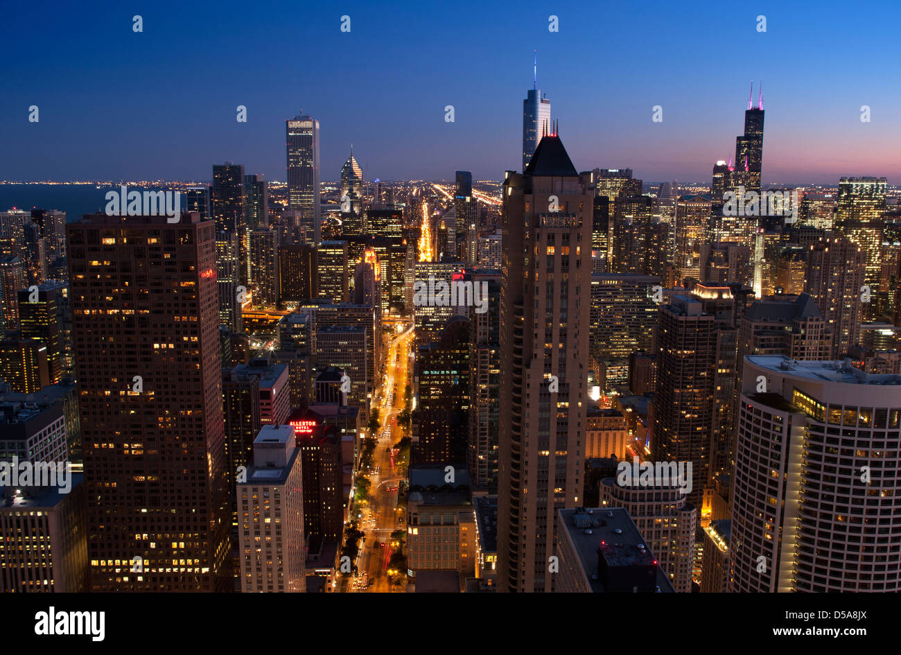 LOOP SKYLINE FROM 900 NORTH MICHIGAN ROOFTOP DOWNTOWN CHICAGO ILLINOIS ...