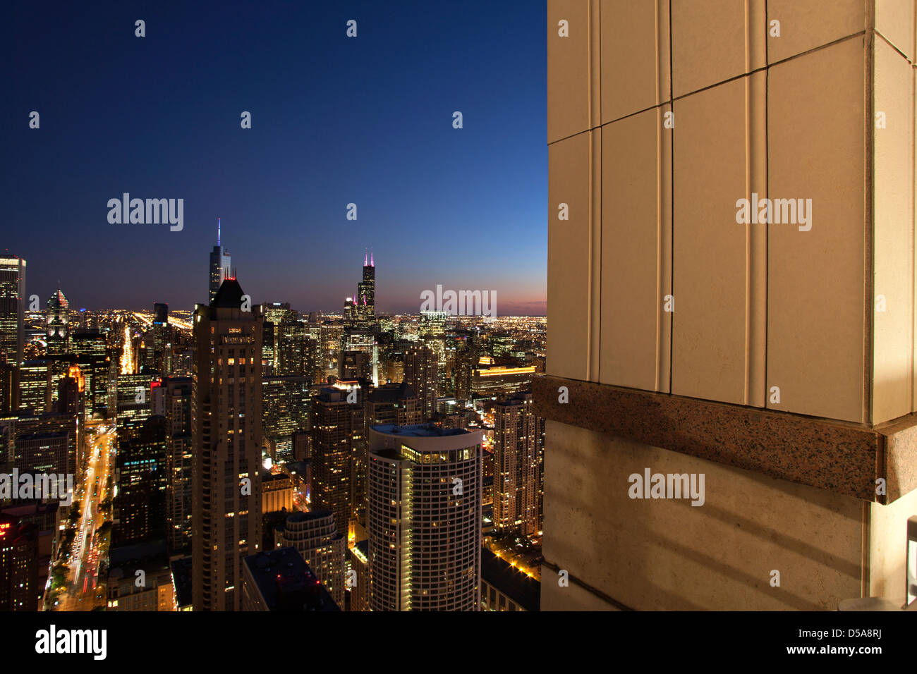 Chicago rooftop hi-res stock photography and images - Alamy