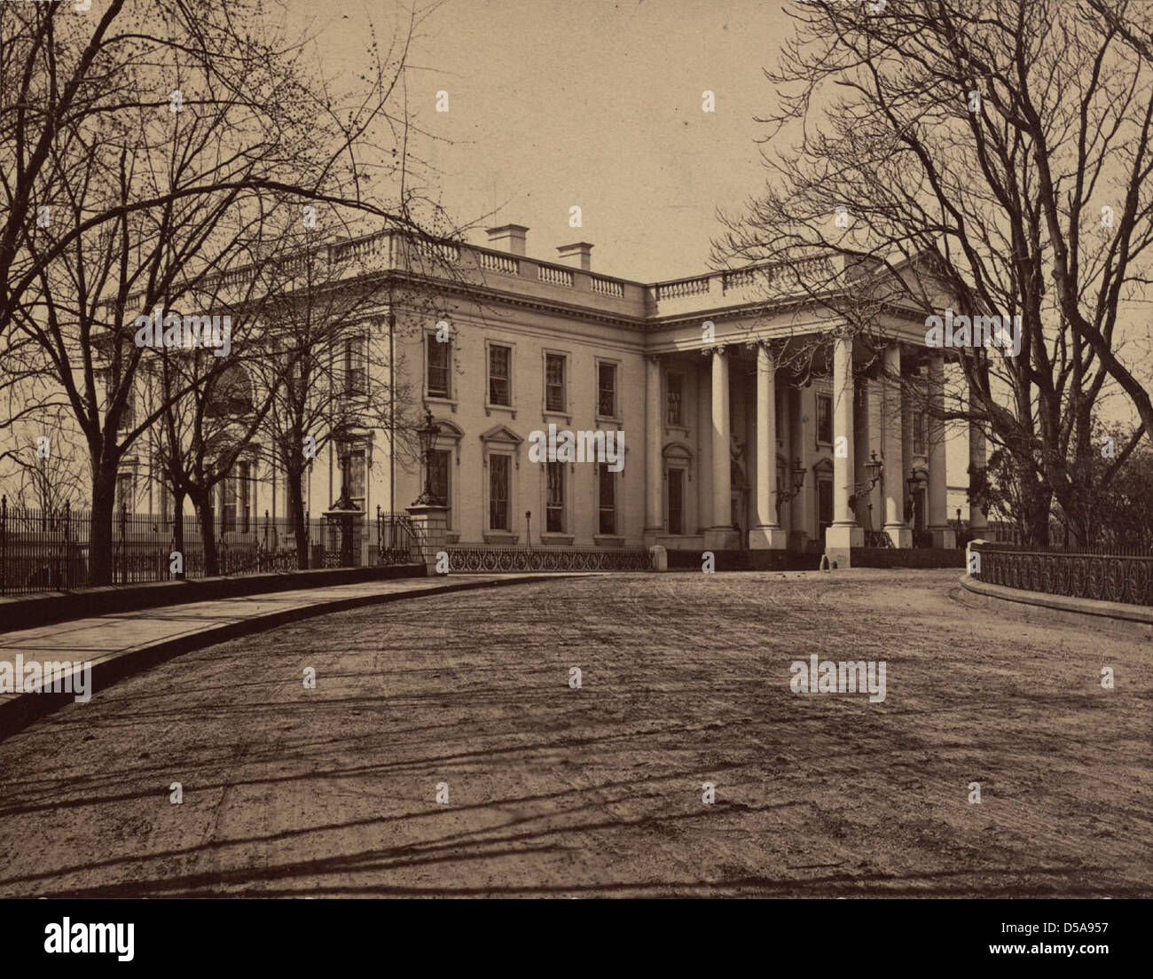 History historic vintage old photograph archive view of white house hi ...
