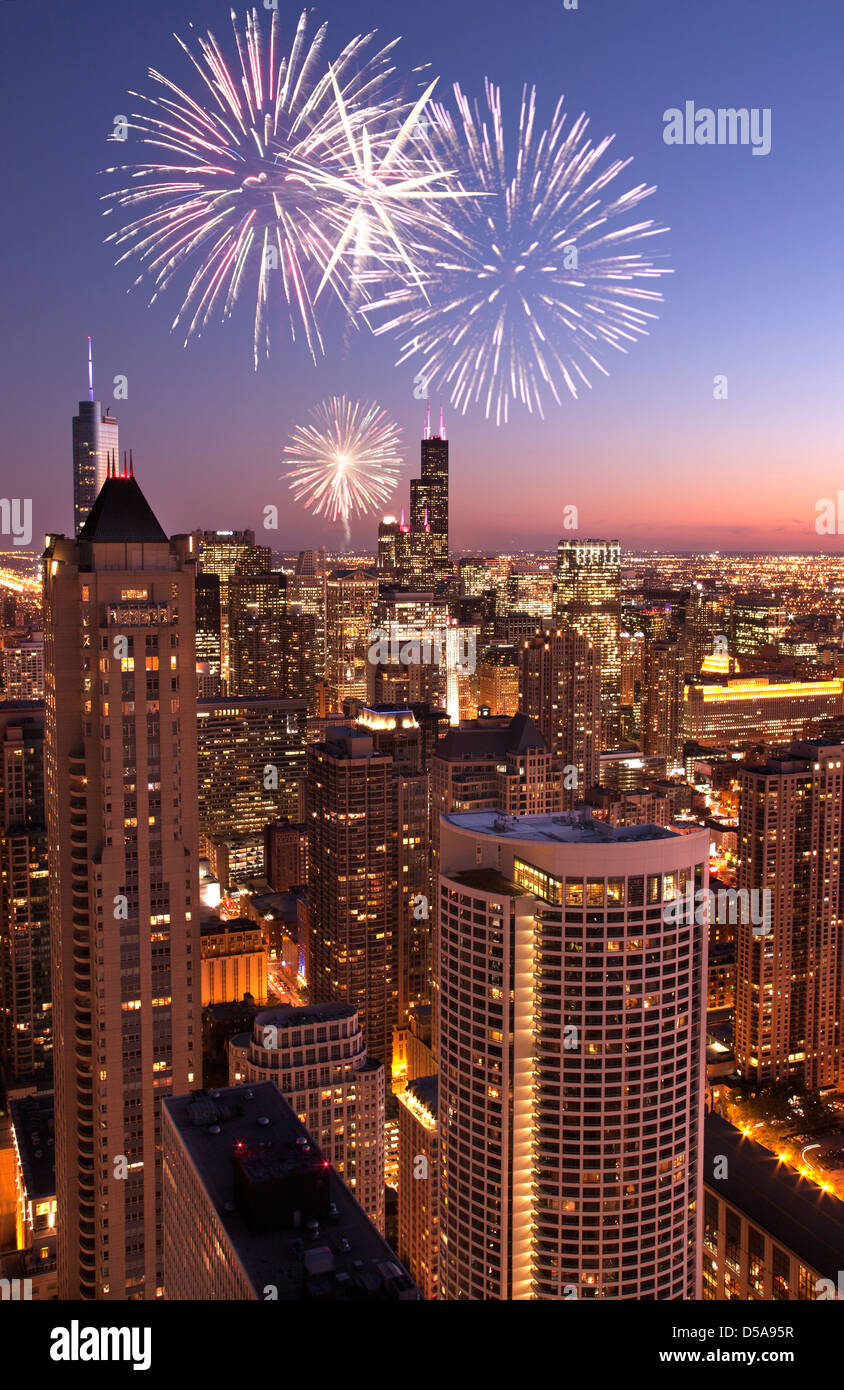 LOOP SKYLINE FROM 900 NORTH MICHIGAN ROOFTOP DOWNTOWN CHICAGO ILLINOIS ...
