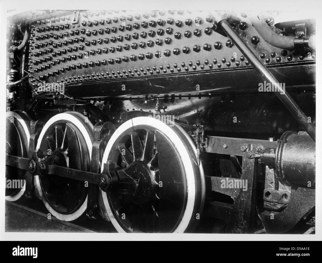 Engine wheels detail hi-res stock photography and images - Alamy