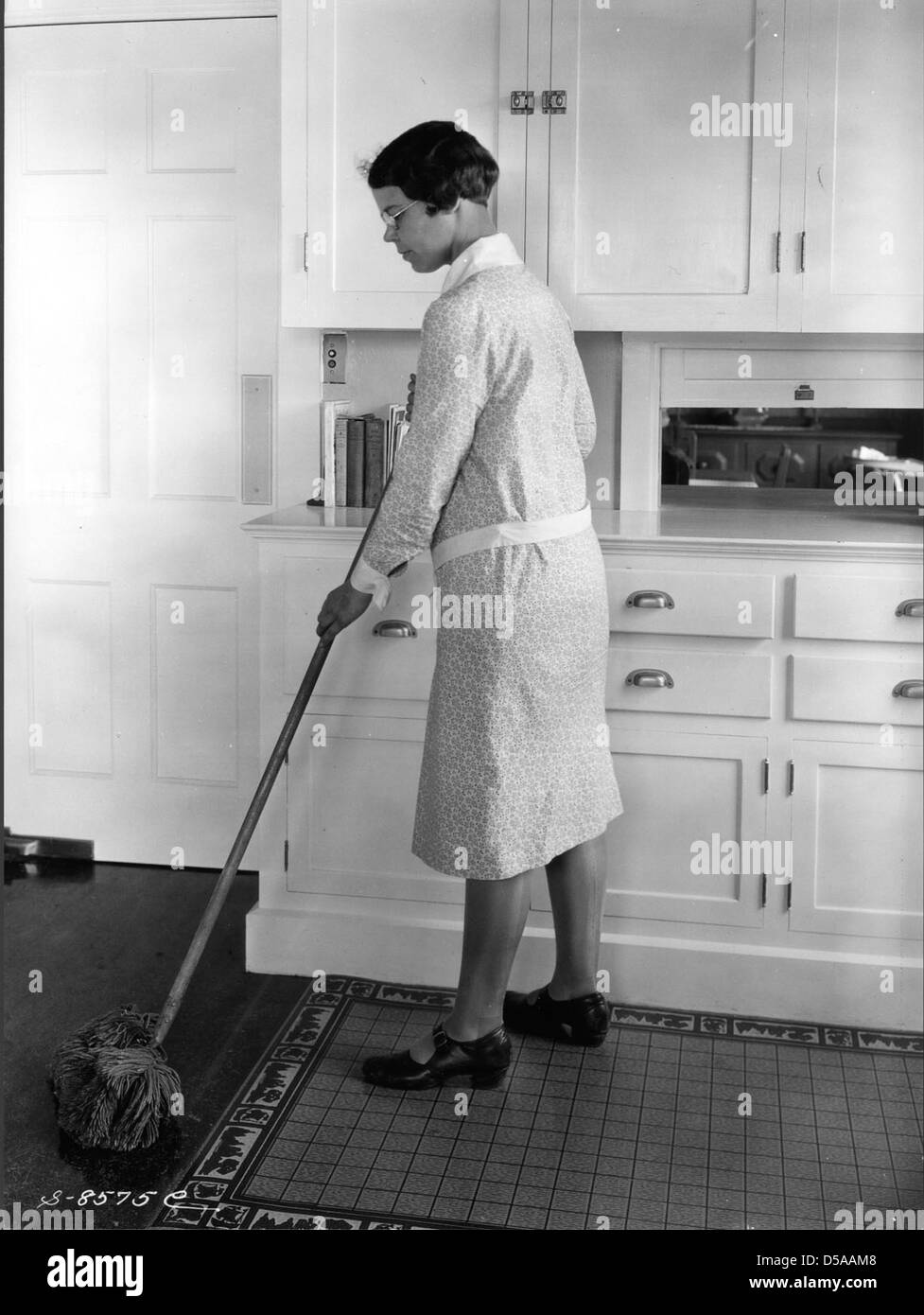 This set of illustrations depicts correct and incorrect postures for ...