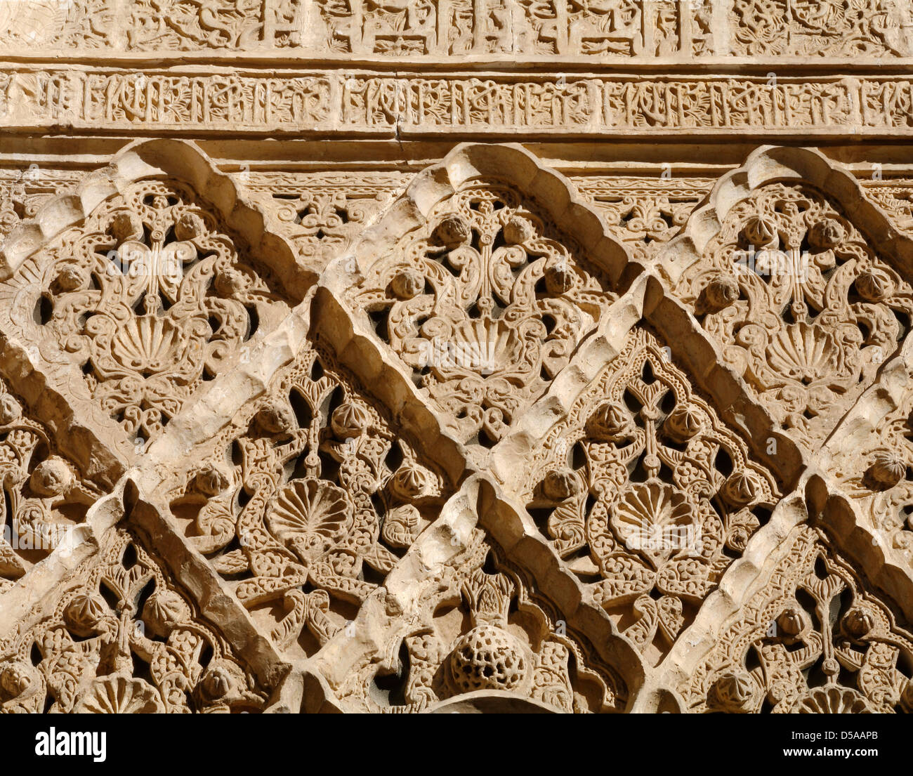 Tthe alcazar, Moorish Palace, Reales Alcazares, Islamic art plasterwork ...