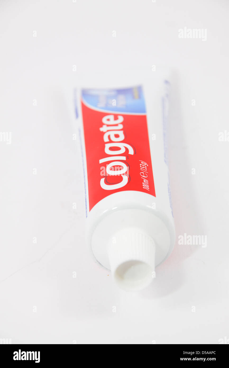 Colgate toothpaste hi-res stock photography and images - Alamy
