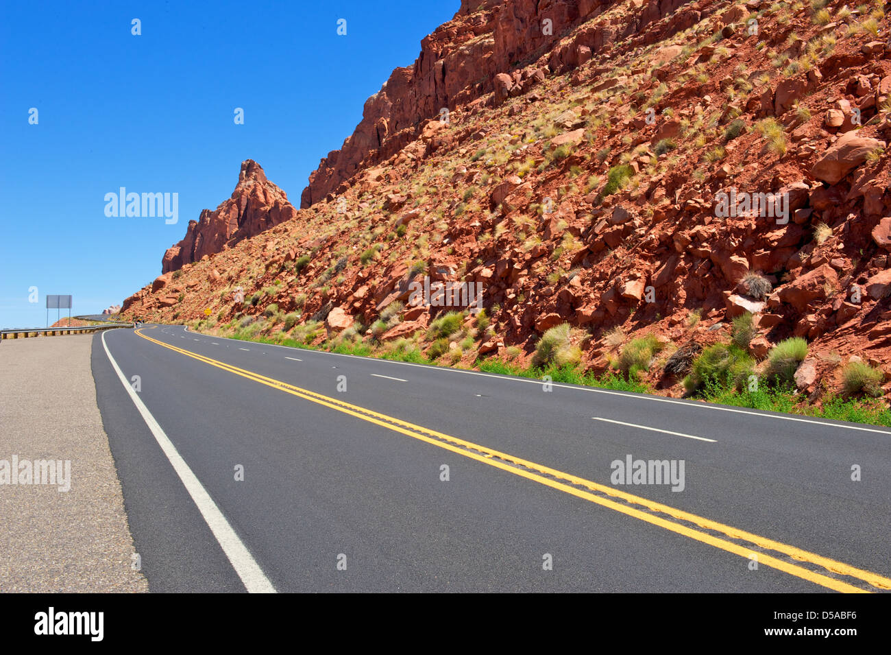 A mountain pass through the rugged terrain of Arizona Stock Photo - Alamy