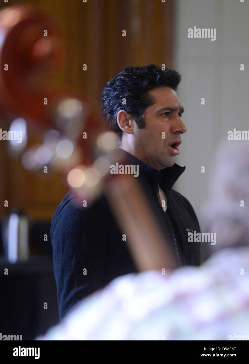 Italian bass baritone hi-res stock photography and images - Alamy