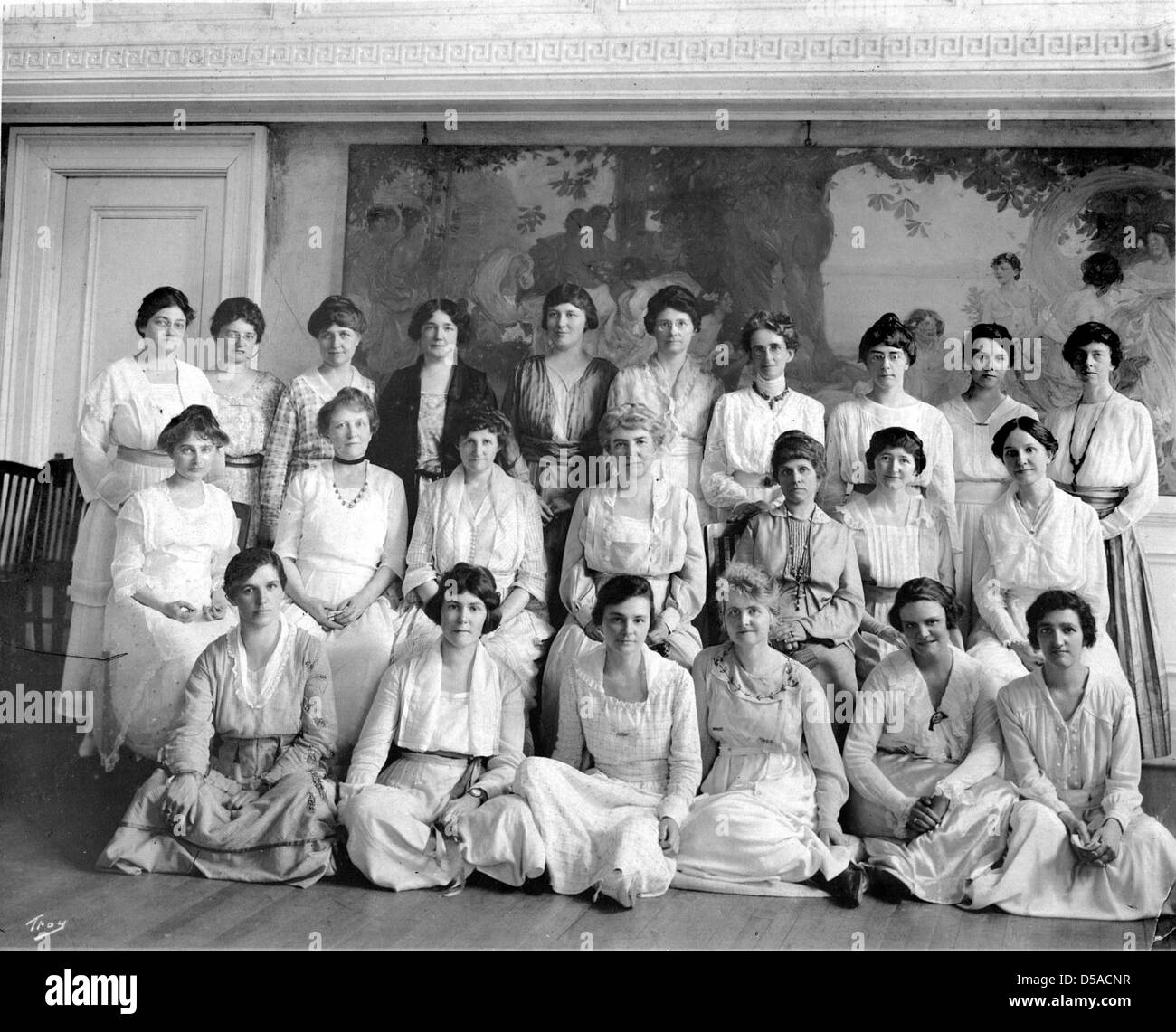 A group photograph taken in Comstock Hall circa 1918, with women ...