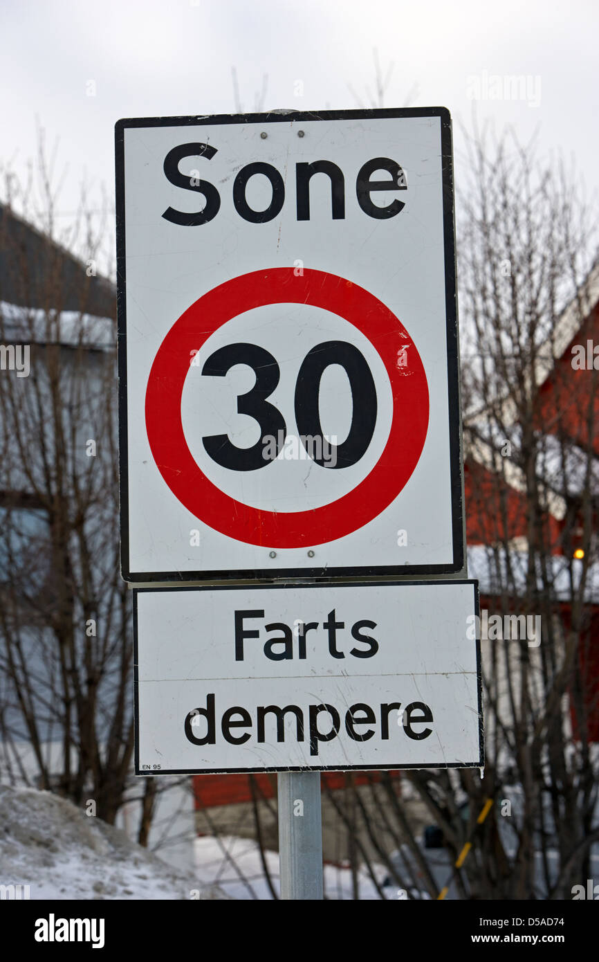Speed limit 30 kph sign hi-res stock photography and images - Alamy
