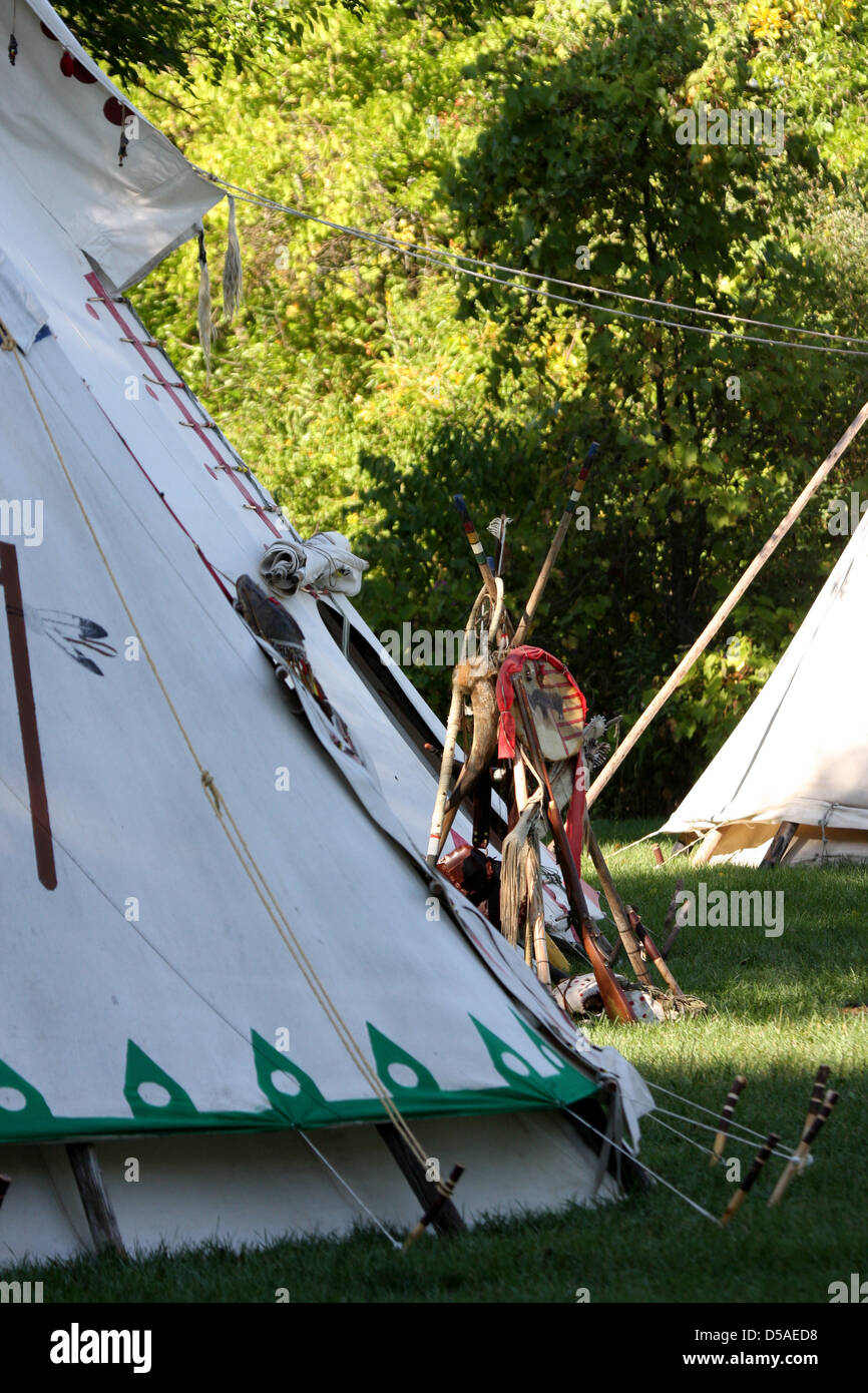 Structure of a tipi hi-res stock photography and images - Alamy Structure of a tipi hi-res stock photography and images - Alamy