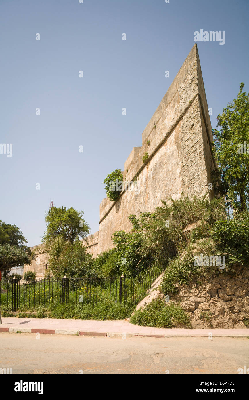 LARACHE, MARRUECOS, MOROCCO, LAQALIQ CASTLE Stock Photo - Alamy