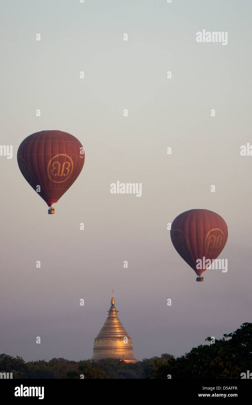 Hot Air Balloons over Bagan, Burma, Myanmar Stock Photo - Alamy