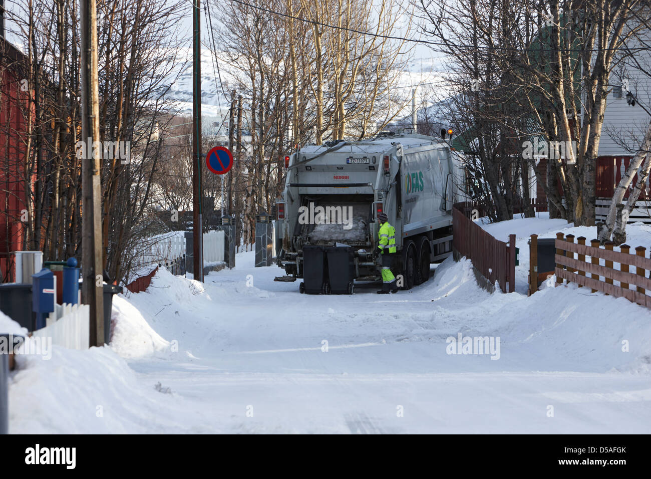 Waste collection lorry hi-res stock photography and images - Alamy
