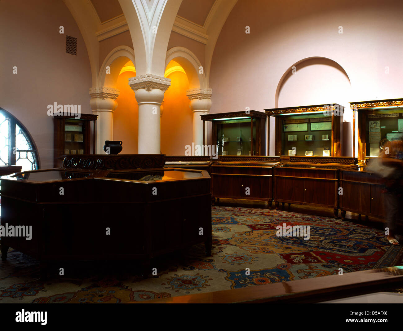 Manuscripts library hi-res stock photography and images - Alamy