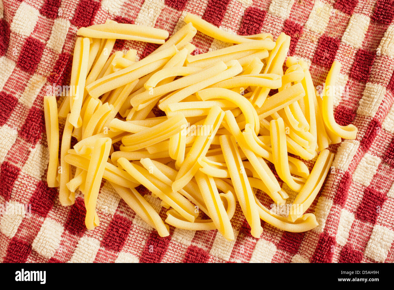dry uncooked strozzapreti pasta Stock Photo - Alamy