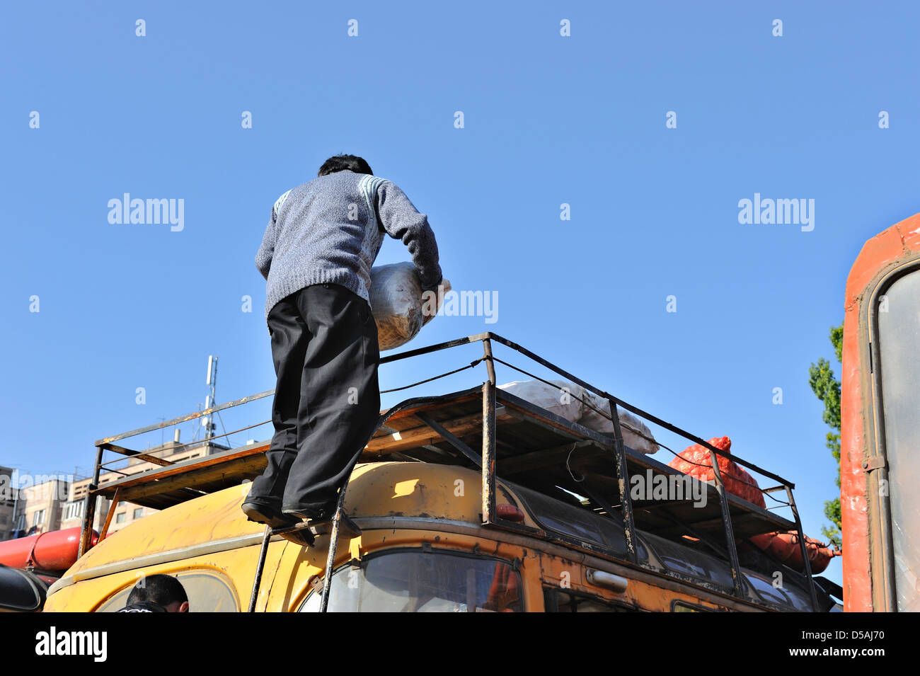 Bus loading station hi-res stock photography and images - Alamy