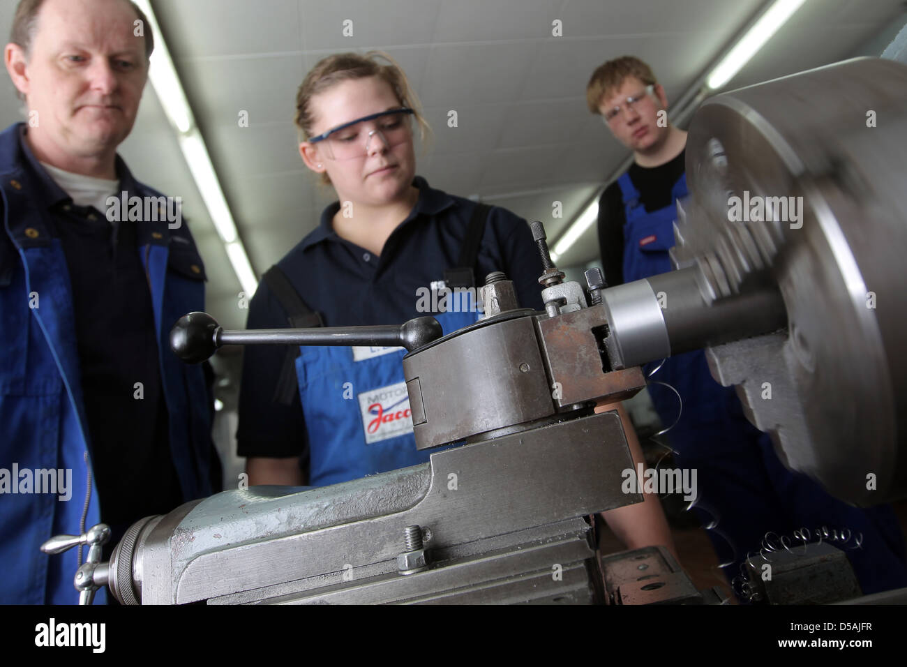 Flensburg, Germany, trained as an electronics engineer at the Chamber ...