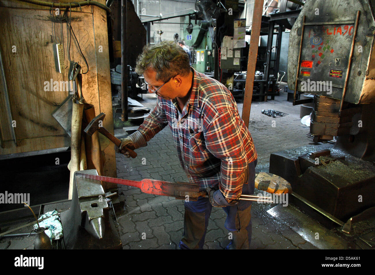 Forged iron frying pan hi-res stock photography and images - Alamy